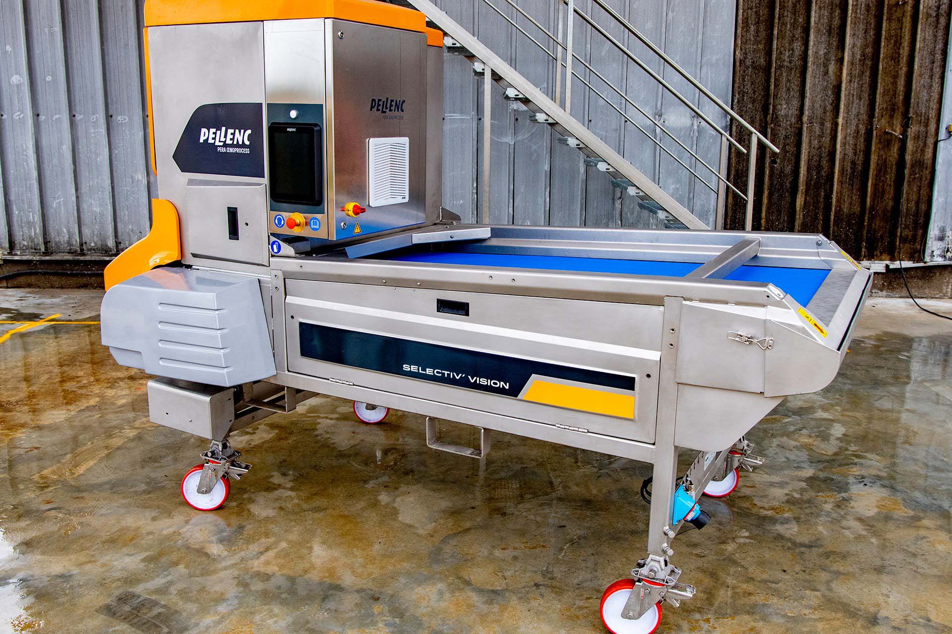 Optical Sorter - Selectiv' Vision 3- For exceptional wine grape sorting